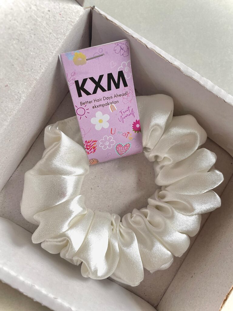 WHITE Silk Scrunchie - Medium - KXM Pakistan